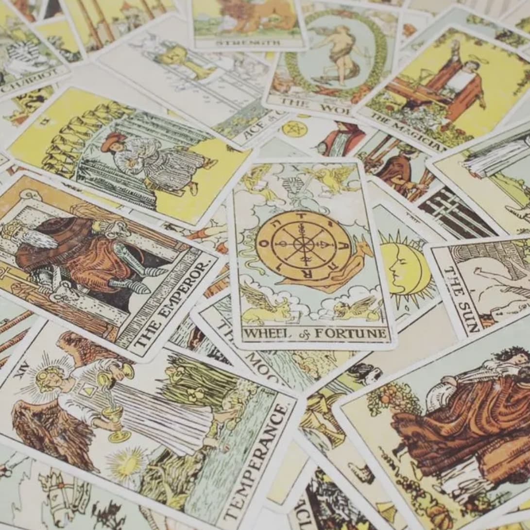 霊感×タロットであなたの未来を占います 【恋愛・家族・人生・お仕事・人間関係】 | ココナラ