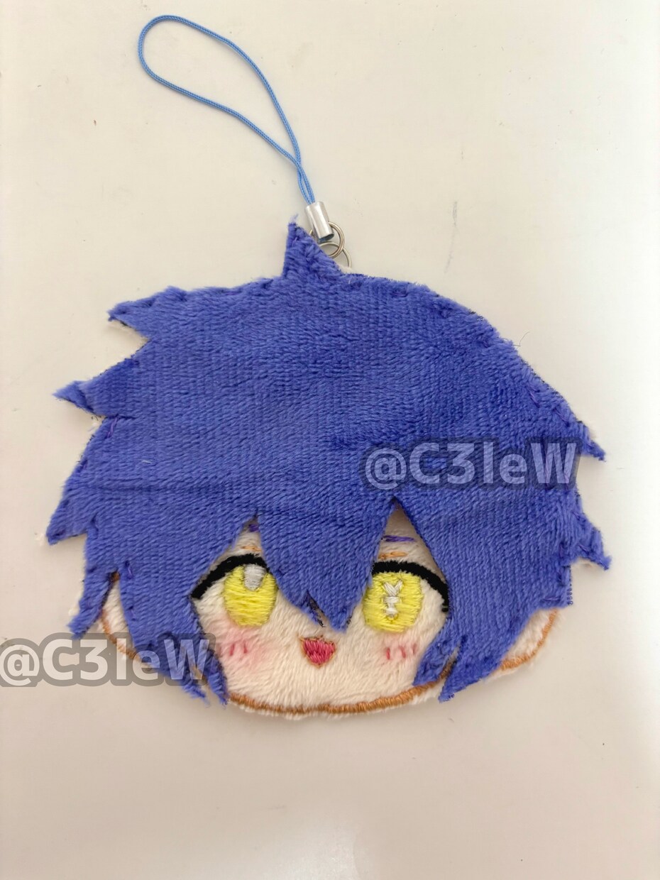 オリキャラのぬい風刺繍キーホルダー作成します 推しぬい、自分のキャラのグッズが欲しい人へ